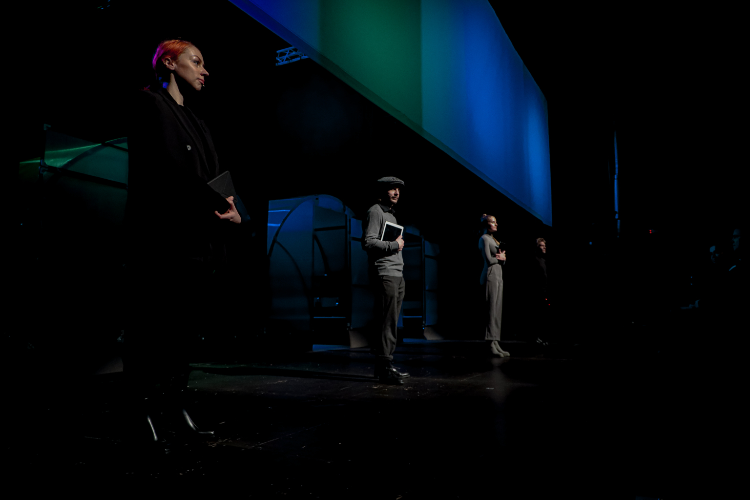 VAT Teatri „Vivaarium“ mängib tuleviku võimalikkuse ning valikutega ...